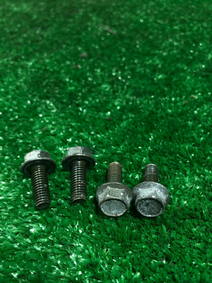 Болты крепления фары М6 Yamaha Vox 50 Оригинал