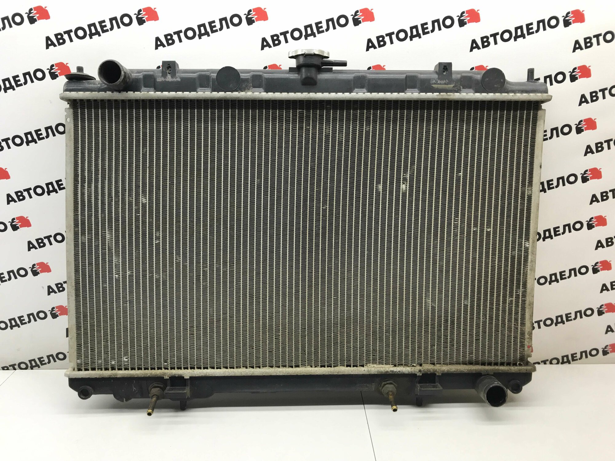 Радиатор основной охлаждения двс Nissan Maxima A33