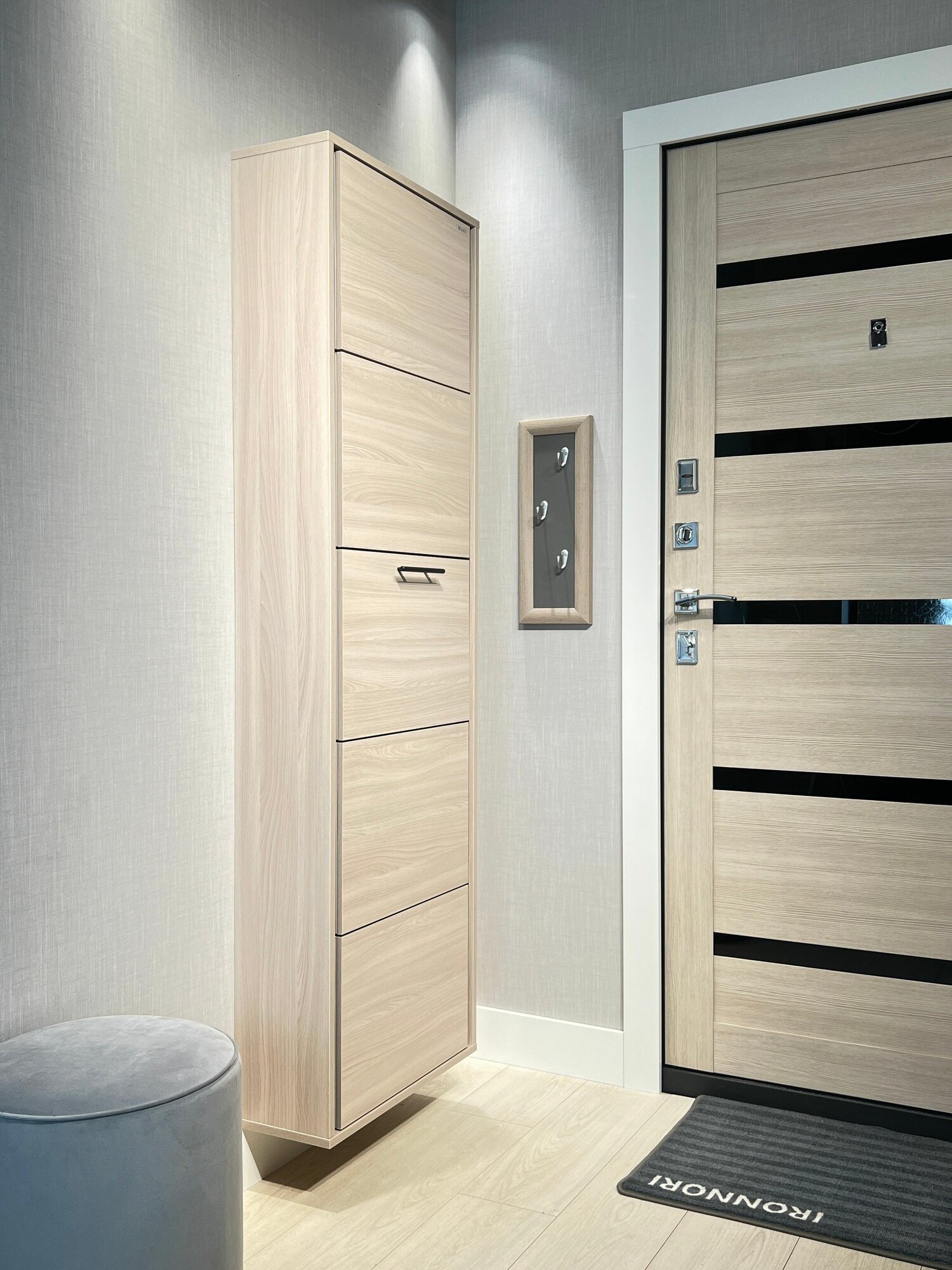 Обувница в прихожую IRONNORI Лайт 5 секций, Ясень Шимо, профиль черный, 171x54.5x20 см