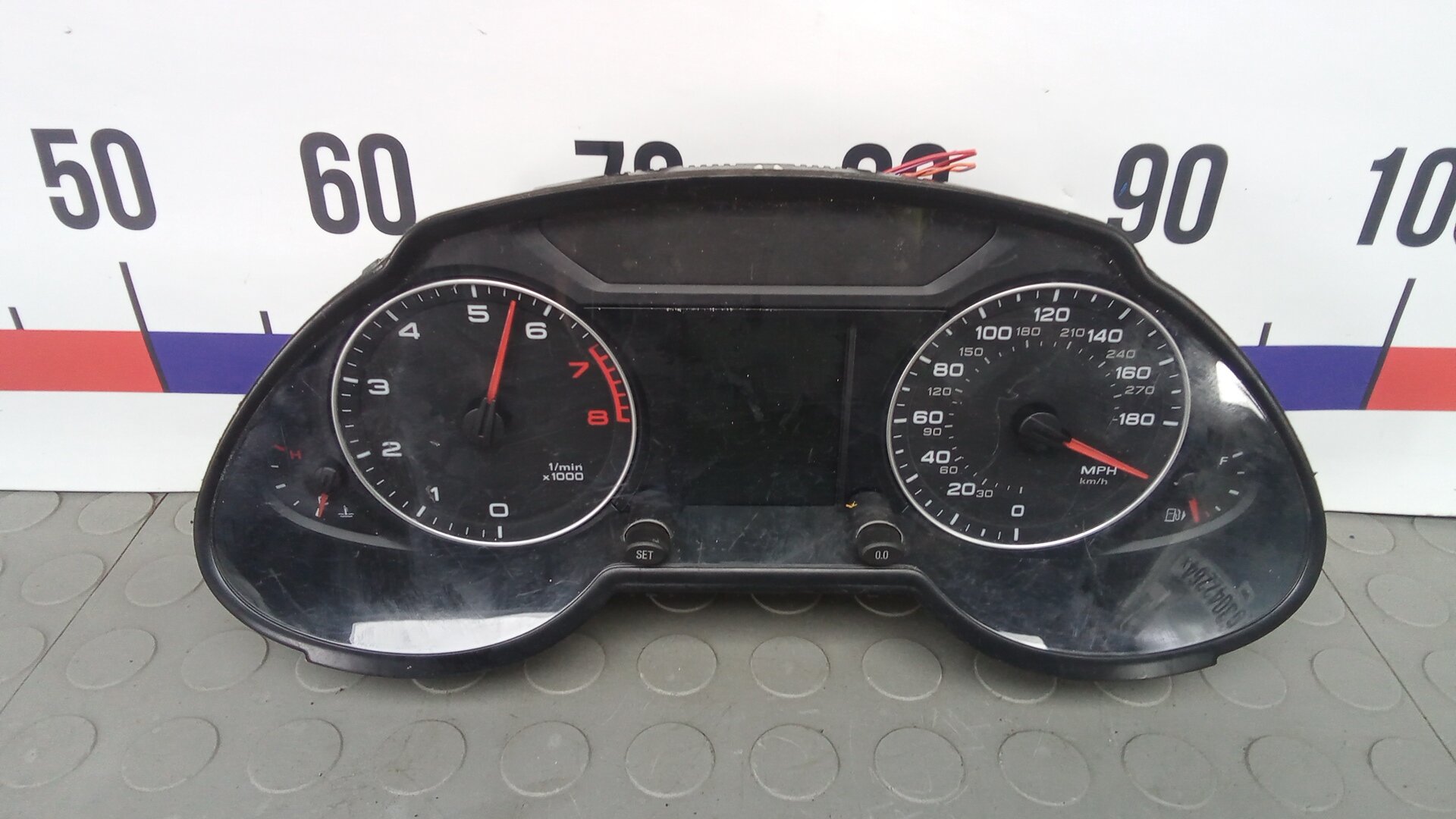 Щиток приборов AUDI Q5, Номер 8R0920950