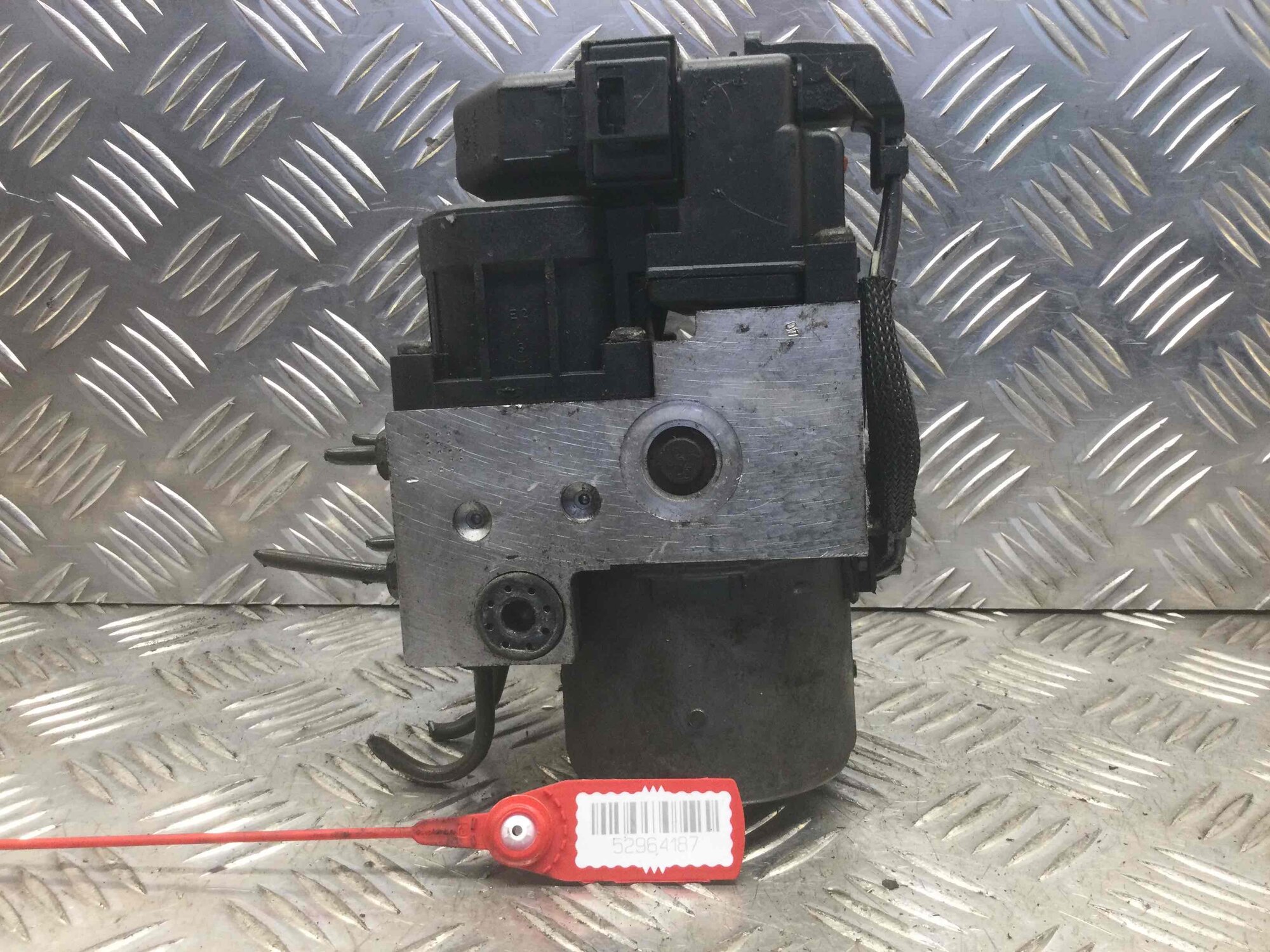 Б/У Блок ABS Volvo V40 1 поколение [рестайлинг] (2000-2002) 2001 г.