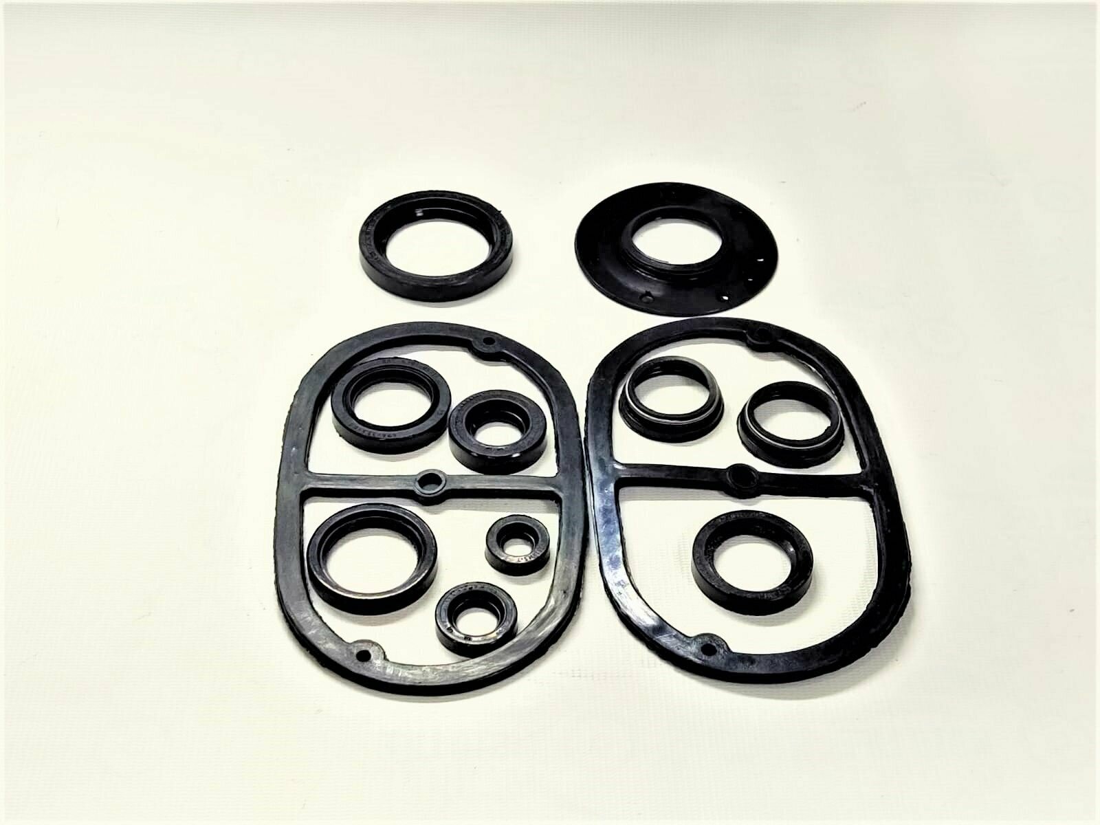 Набор сальников Урал (12шт комплект) г. Чайковский