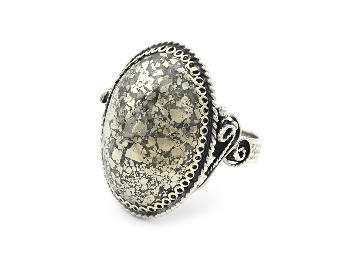 Кольцо, пирит