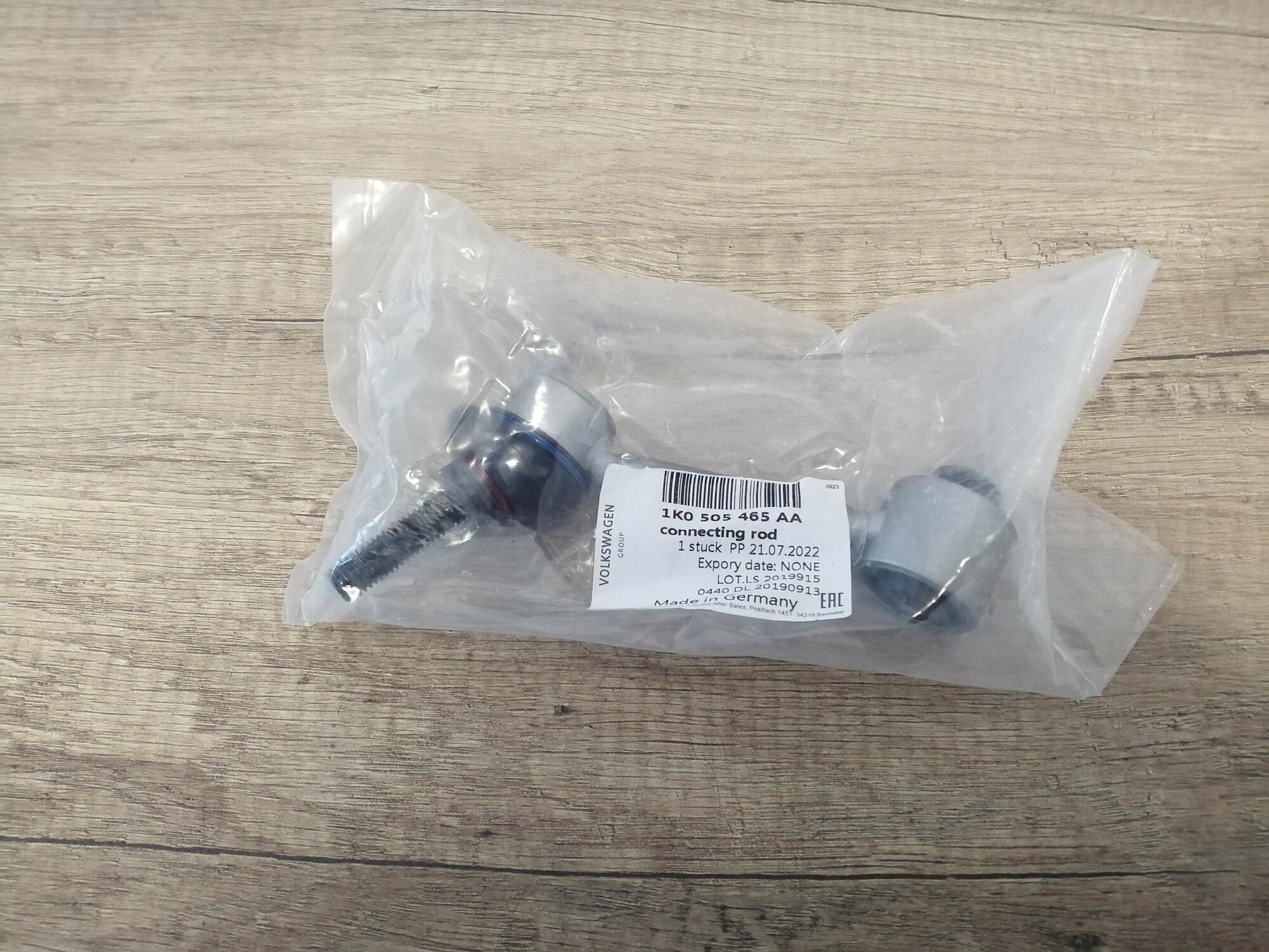 1K0505465AA VAG Стойка стабилизатора Skoda Octavia Superb Yeti Volkswagen Golf V-VI Passat Jetta III