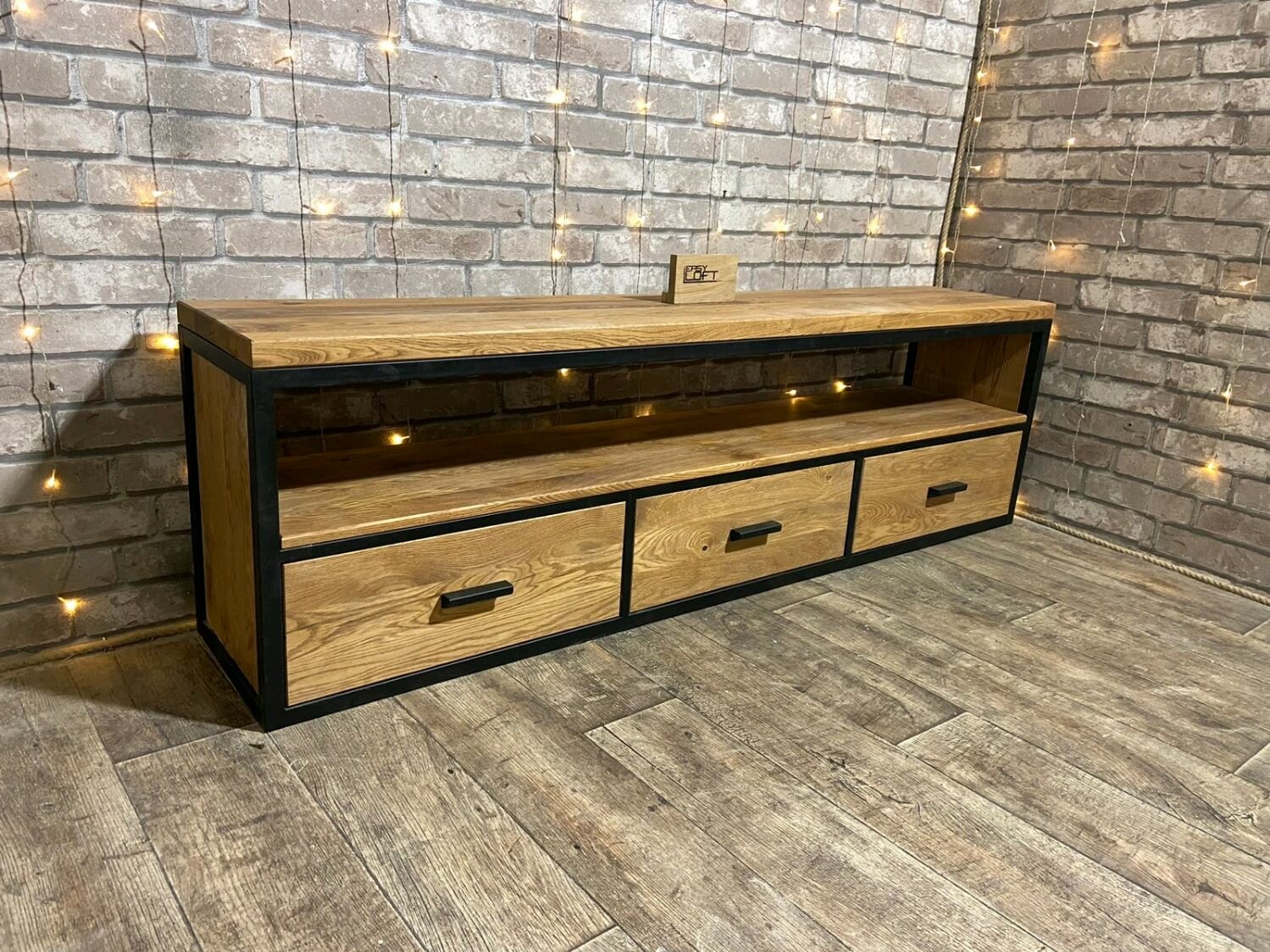 Тумба лофт под телевизор Raka-72, для гостиной, для офиса, для спальни, с размерами 190х60х40 см