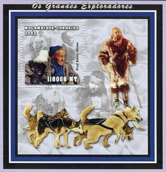 Почтовые марки Мозамбик 2002г. "Поль-Эмиль Виктор - французский этнолог и исследователь" Путешественники, Собаки MNH
