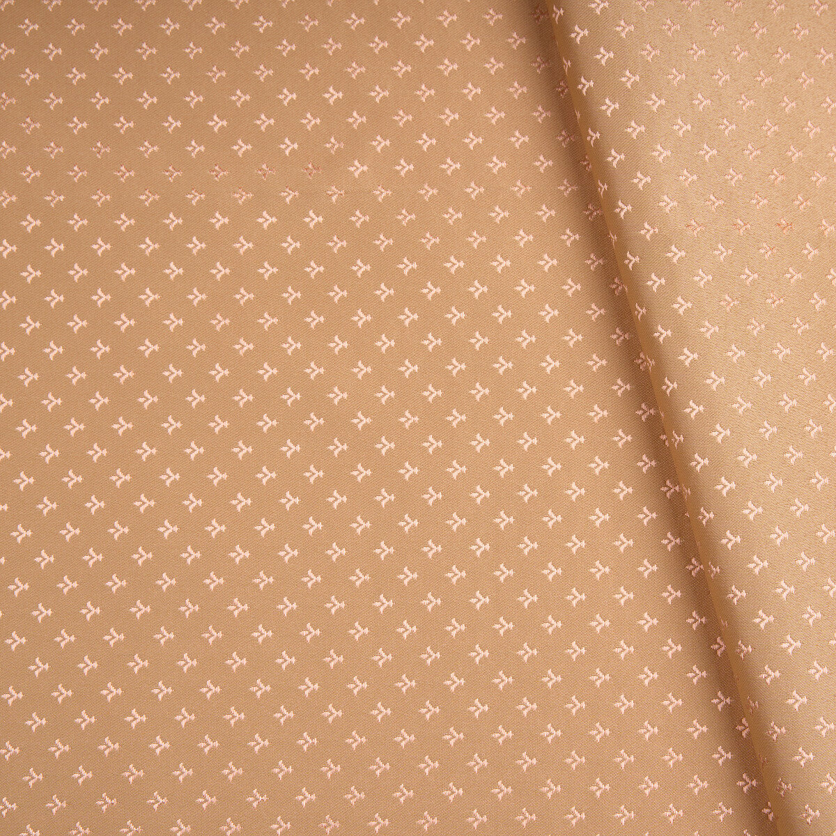 Ткань мебельная интерьерная, для штор, покрывал, шитья и рукоделия с геральдическими узорами