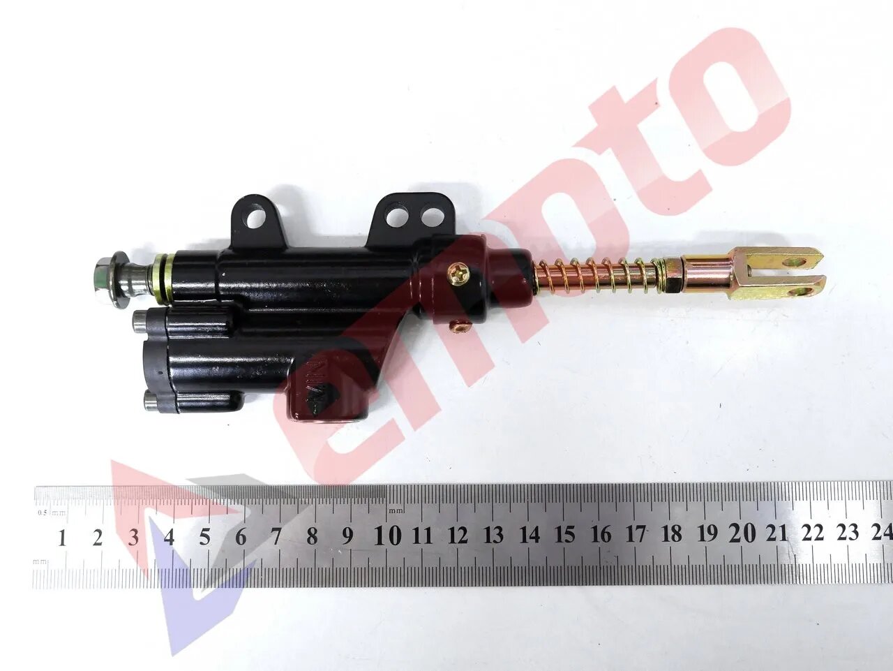 Машинка тормоза заднего (ножного) TTR125 М10