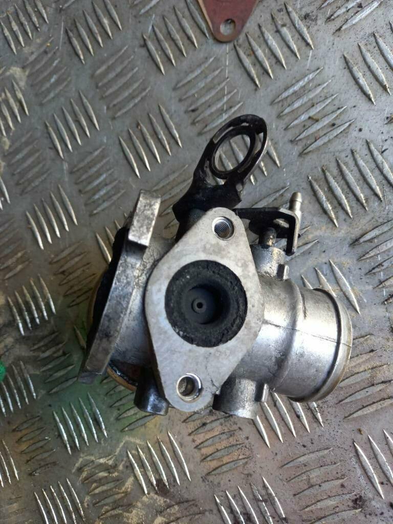 Клапан EGR Skoda Octavia рест. 2001 038131501E