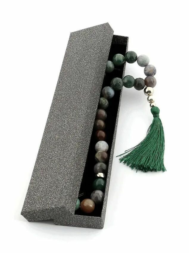 Четки из камня яшма 33 бусины , диаметр каждой бусины 12 мм.