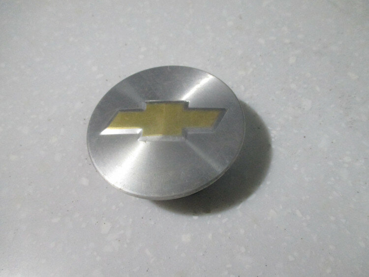 Колпак диска литого 9593169 9594156 маленький 59 мм R17 эмблема Крест Шевроле Круз - 1 штука