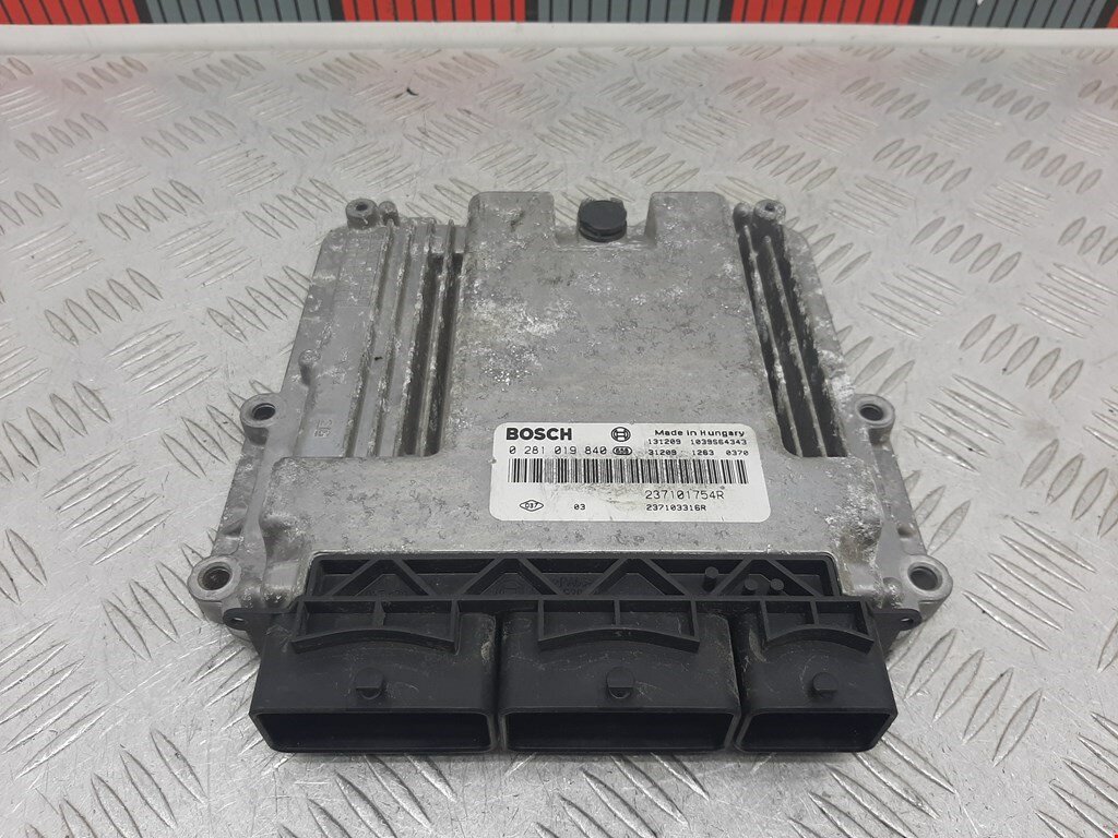 Блок управления двигателем Opel Vivaro A 93454633 арт. 2078634