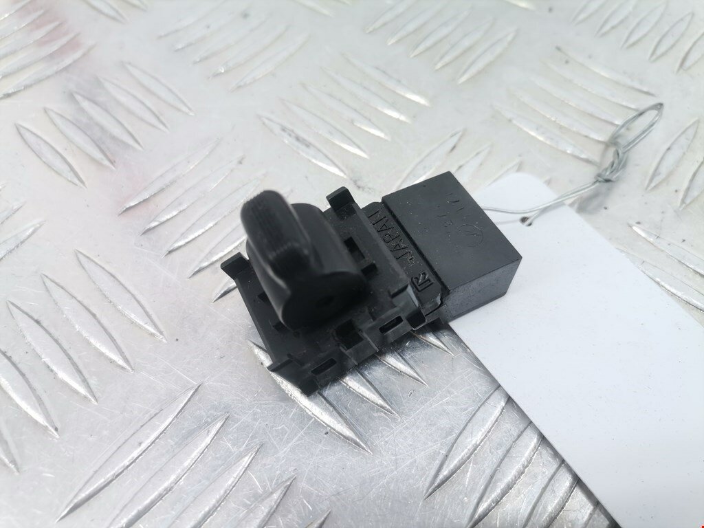 Кнопка стеклоподъемника Subaru Legacy 2 (BD/BG) 83081AC020 арт. 1767186