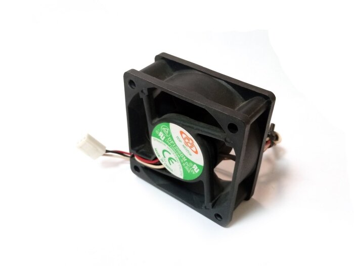 Вентилятор 60x60x25 DC 12V 0.2A Top Motor DF1206BM 3600об/мин