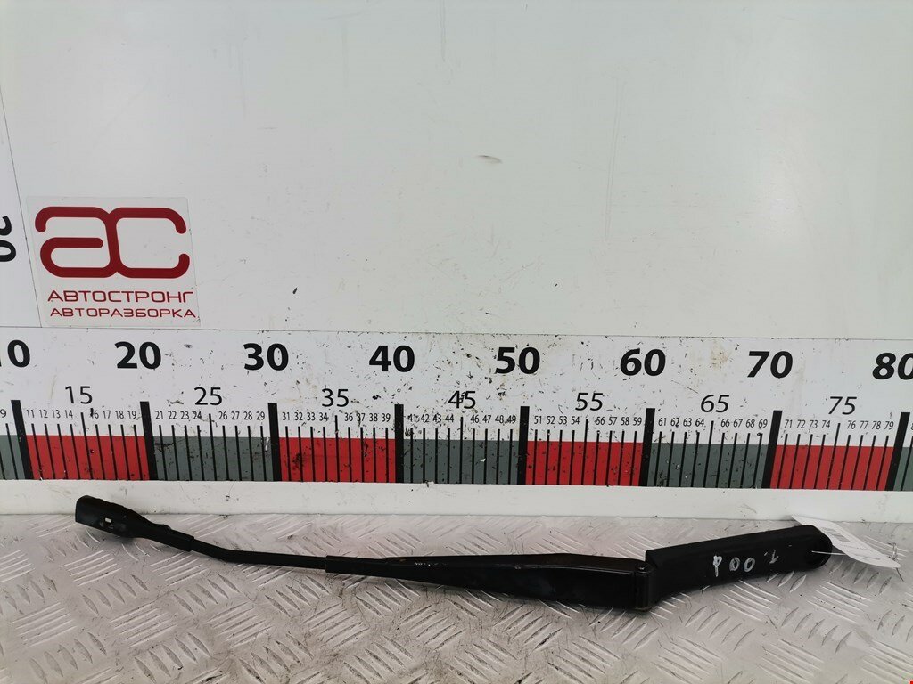 Поводок стеклоочистителя передний левый Volkswagen Jetta 6 5C8955409A арт. 1568633