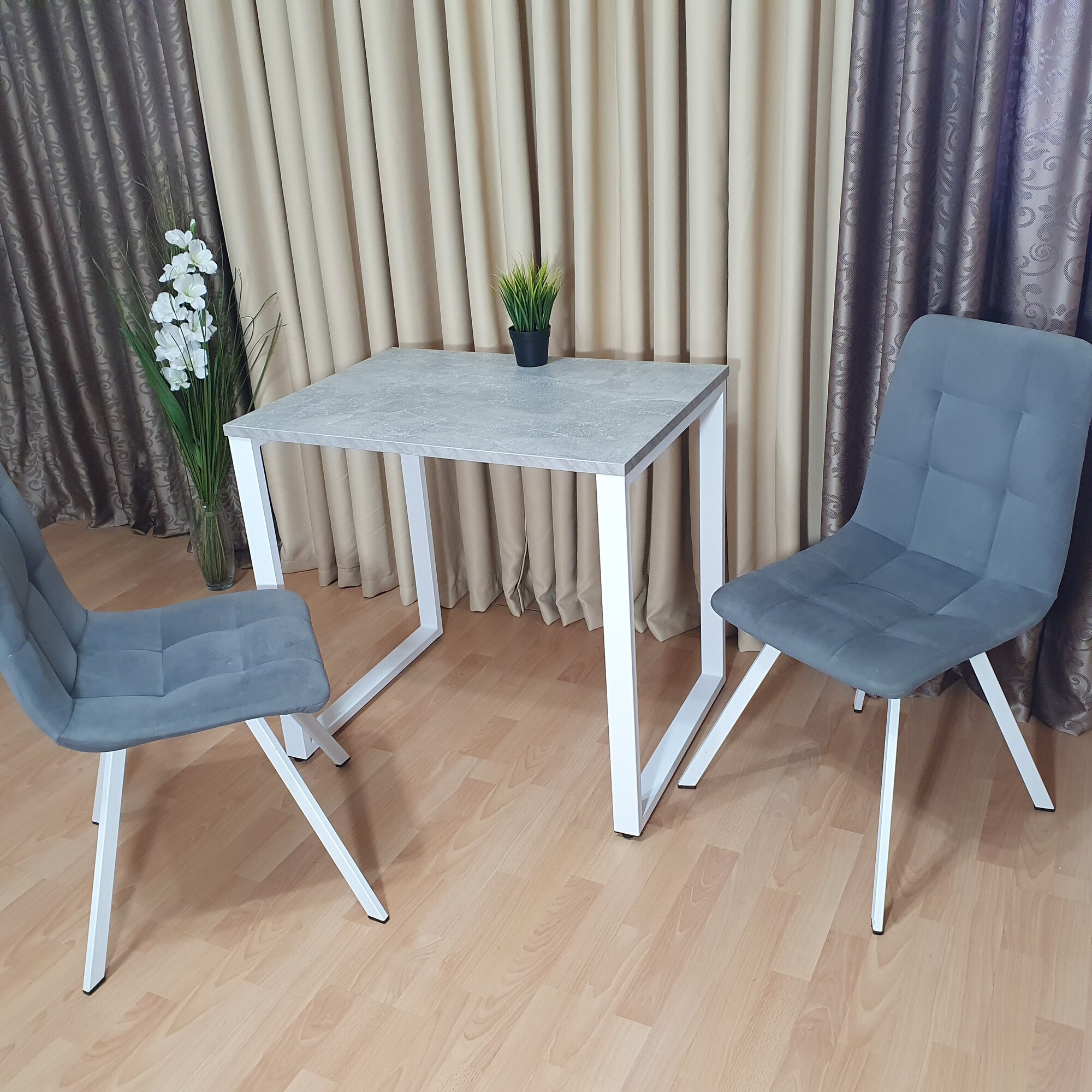 Кухонный стол лофт 80*60 см. Бетон светлый. Белые ножки