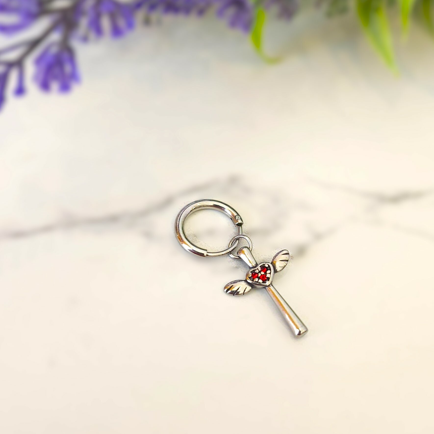 Моносерьга кафф, славянский оберег, металл, кристаллы Swarovski, искусственный камень, фианит