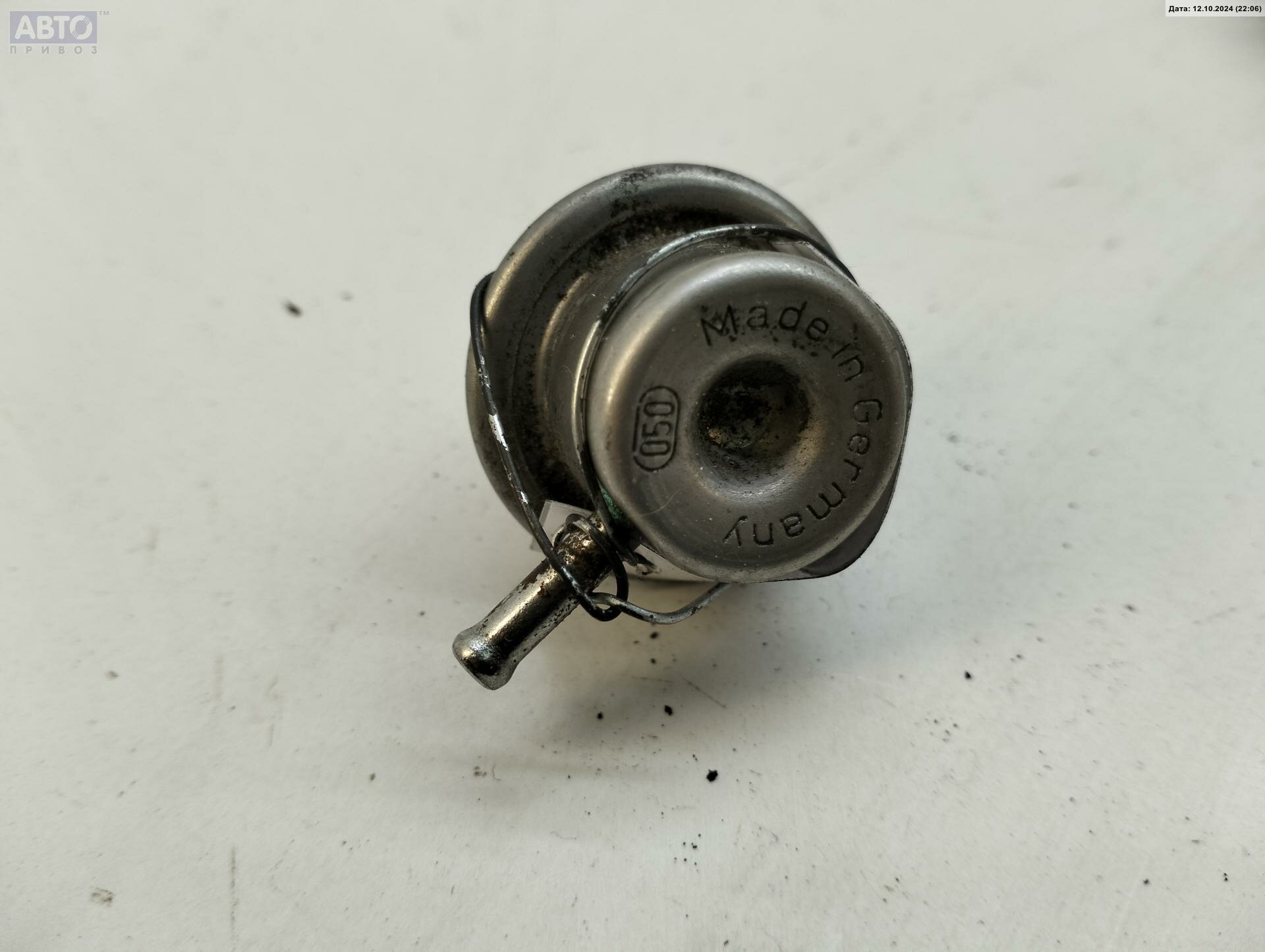 Регулятор давления топлива Volkswagen Passat B5+ (GP)