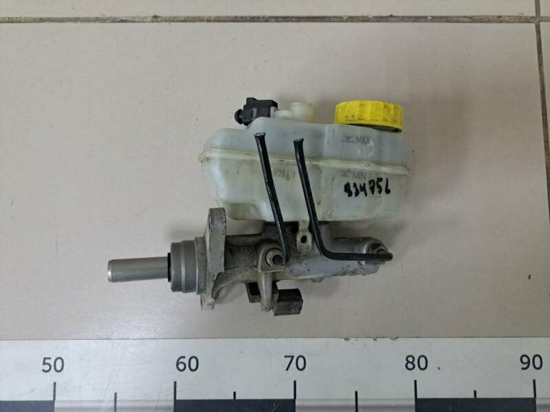 Цилиндр тормозной главный Volkswagen Polo Sed RUS 2011 кат.номер: 6R1611019A 6R0611301A