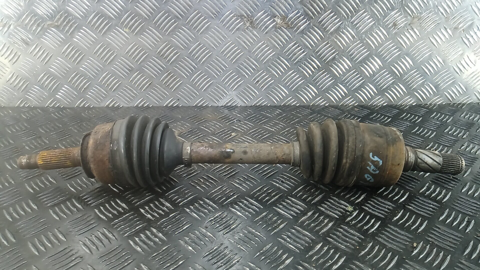 Привод передний левый KIA SORENTO 1