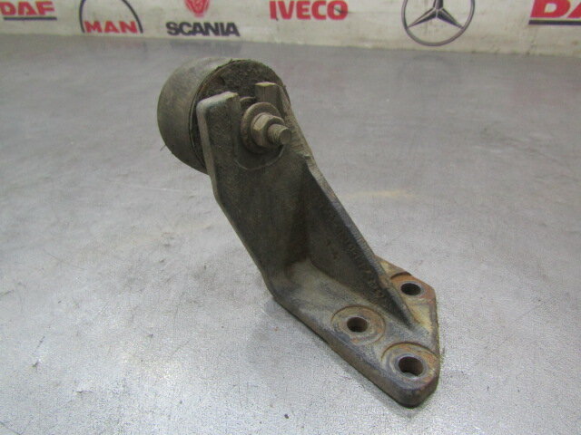 Кронштейн траверсы КПП левый для а/м KAMAZ 5490