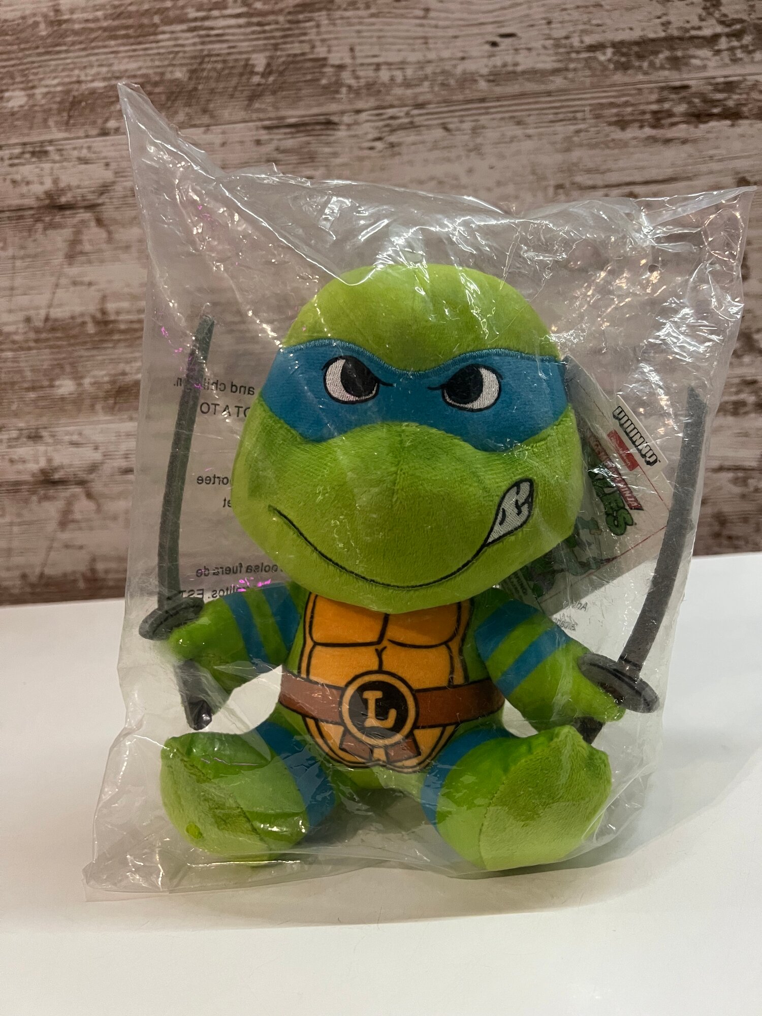 Фигурка Леонардо, Черепашки ниндзя, Mutant ninja turtles, 20 см от Kidrobot