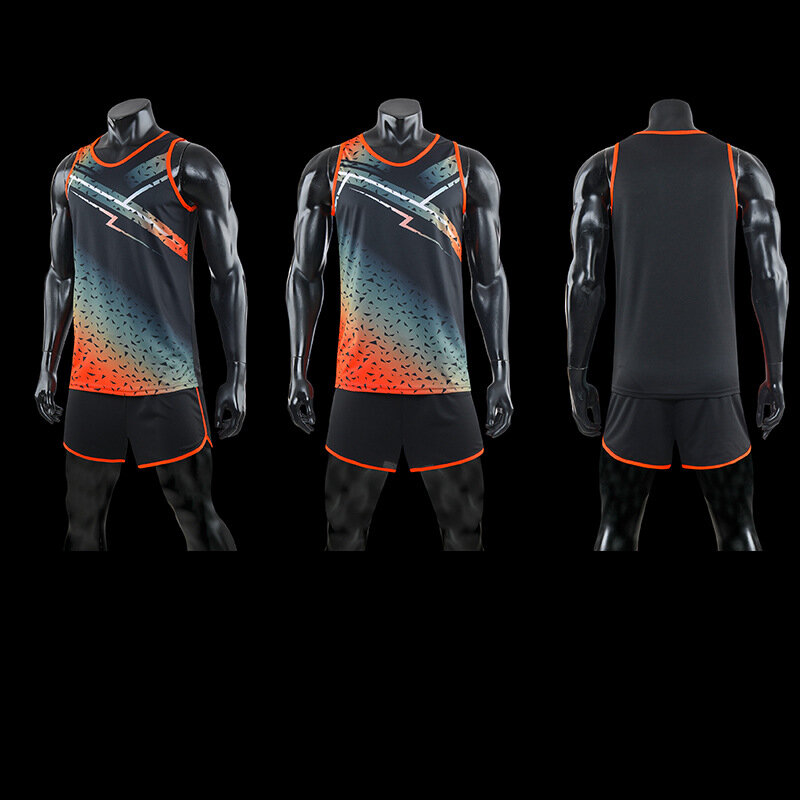 Костюм спортивный