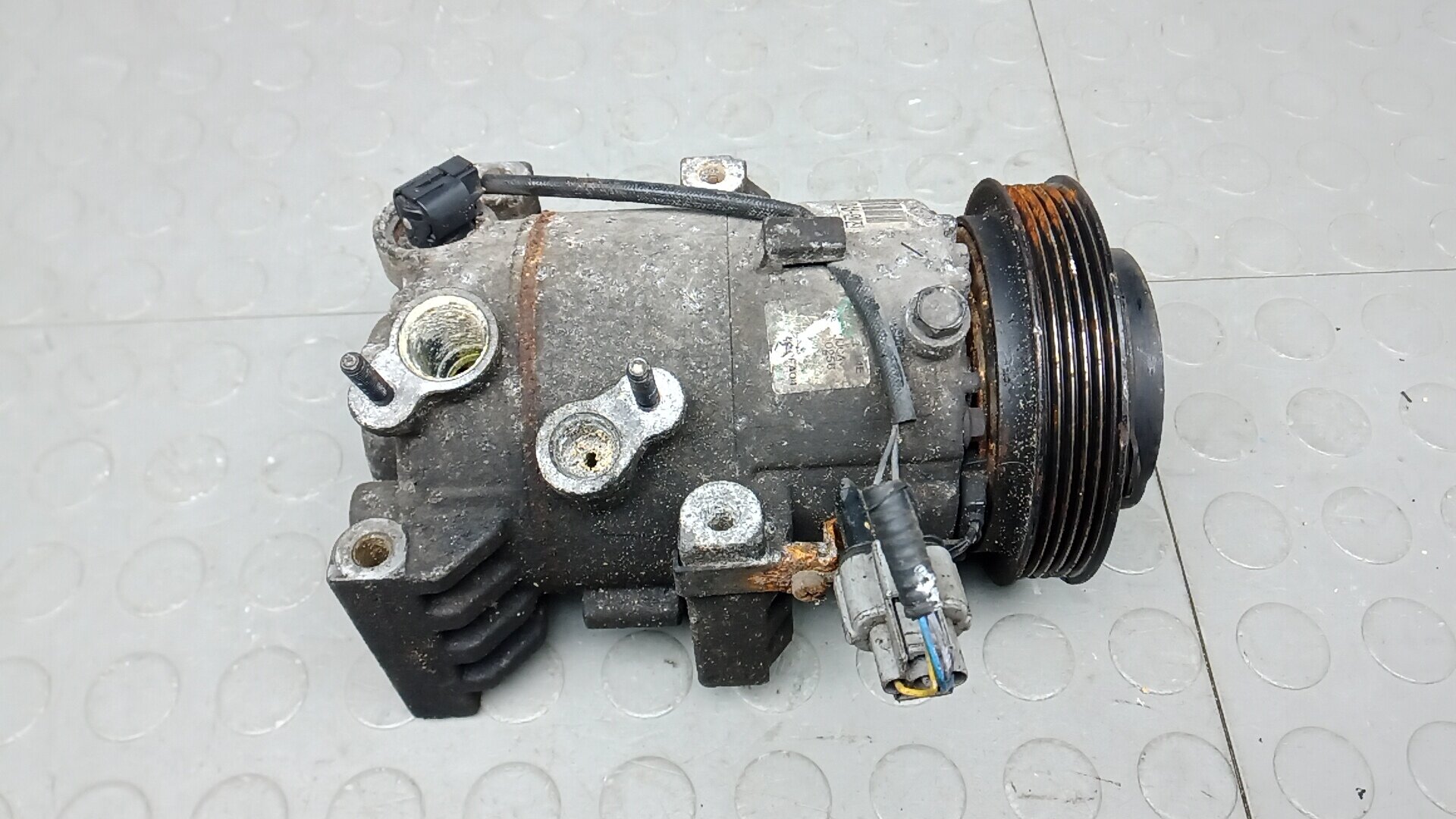 Компрессор кондиционера дизельный KIA SPORTAGE 3