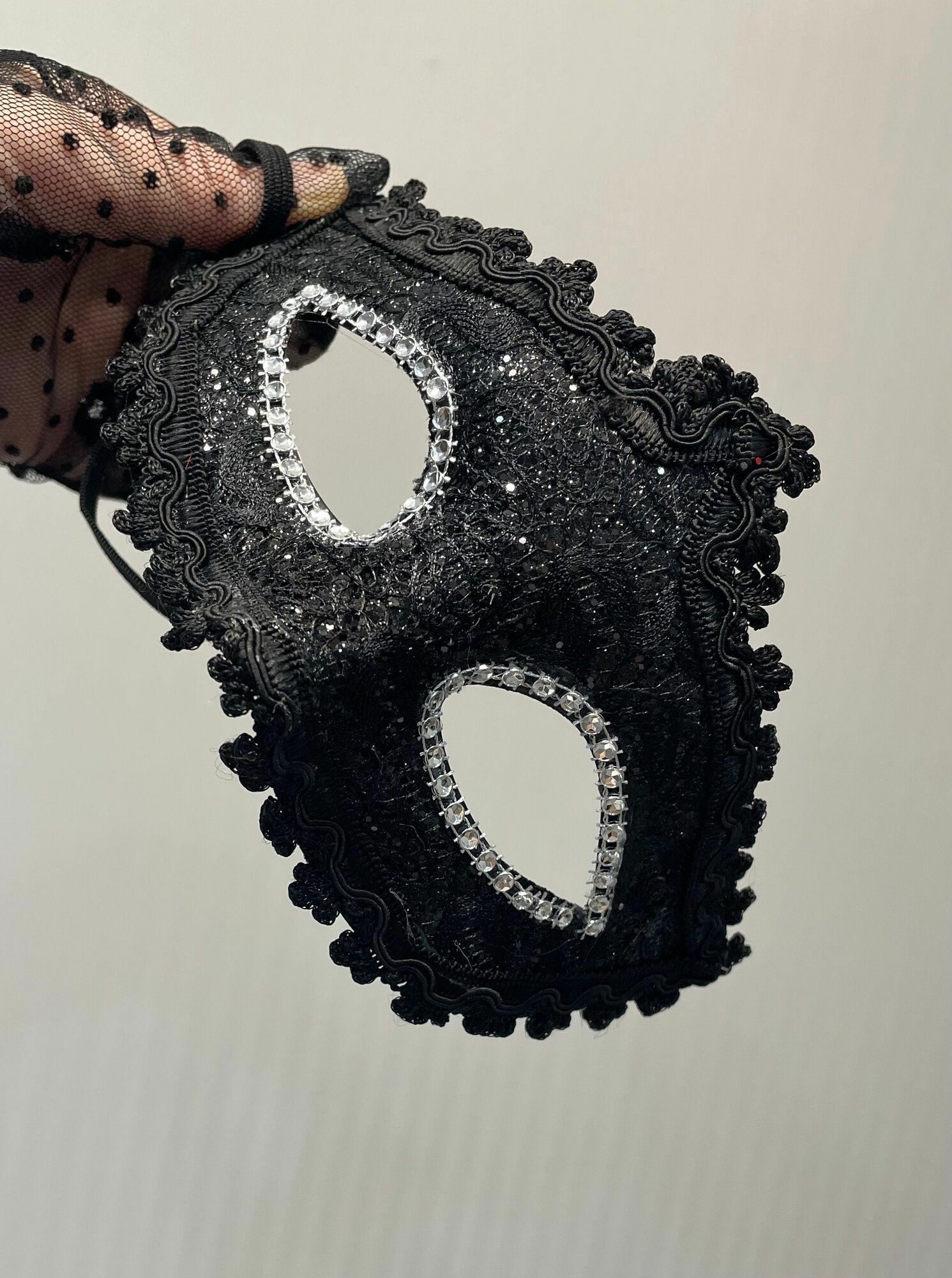 Маска кружевная