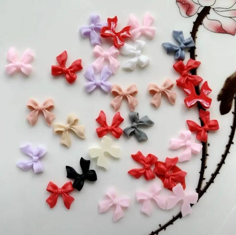 Фигурки бантики для маникюра / 3д декор для ногтей, объемные фигурки для маникюра (10шт)