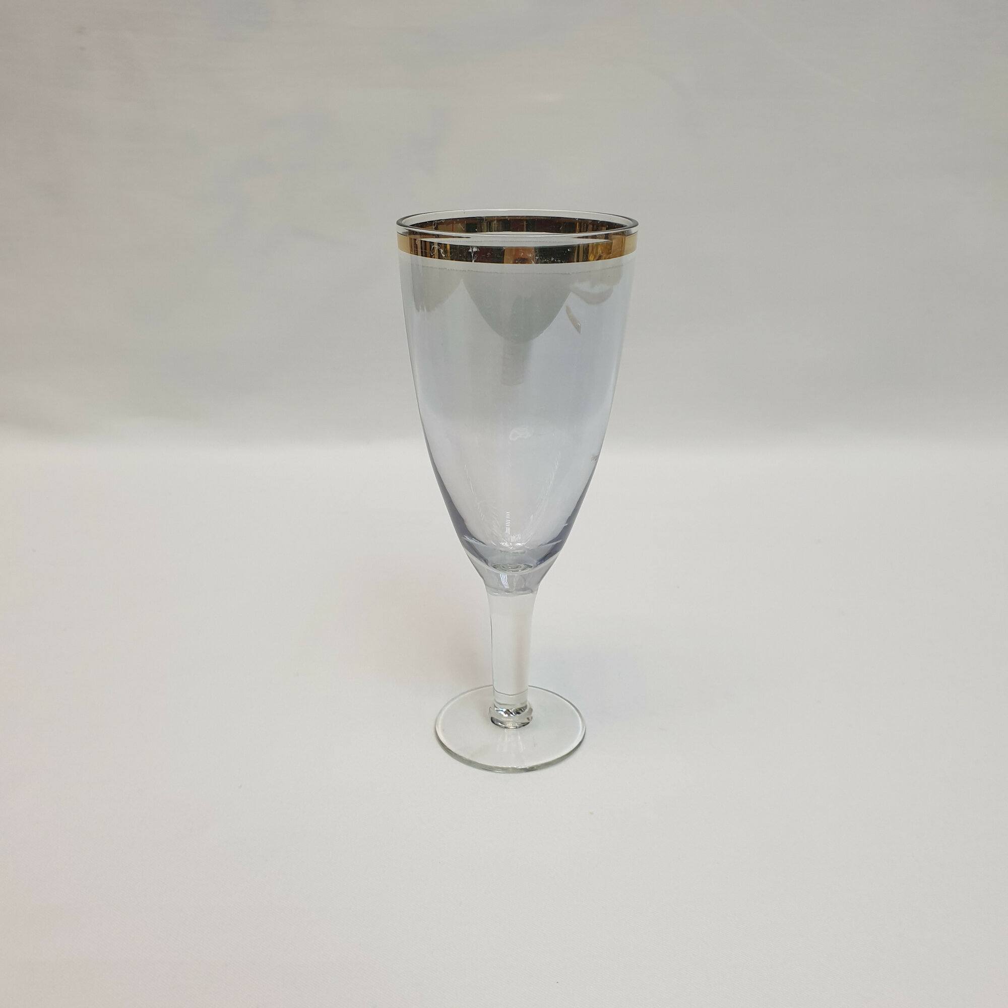 Бокал 15 см, цветное стекло, потертости позолоты. Винтаж, СССР.