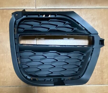 Решетка ходового огня левая Chery Tiggo 4 FL (2018+) [2.0 16V 5MT внедорожник] J682803095