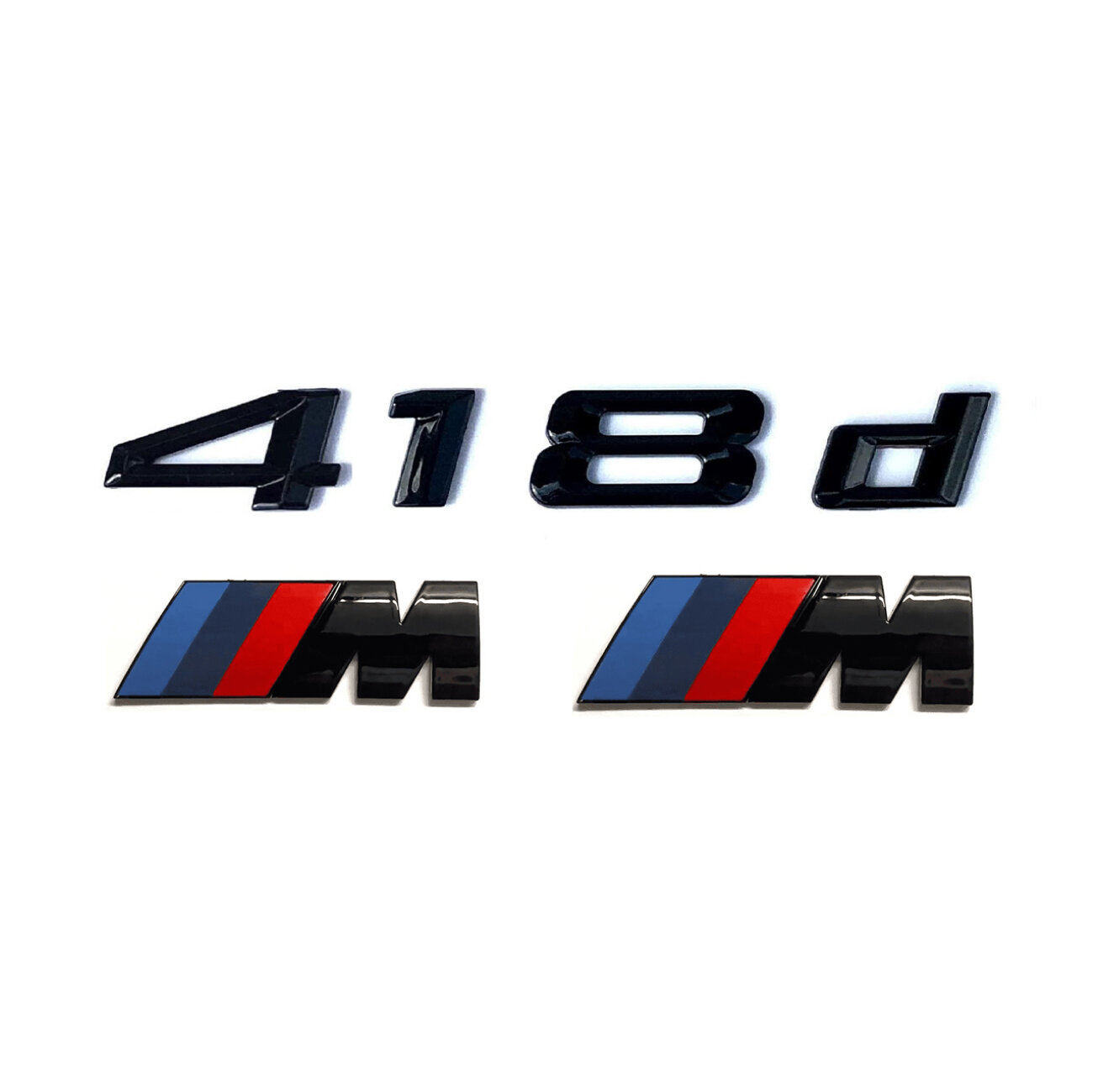 Комплект: шильдик на багажник длям BMW 418d + 2 эмблемы на крыло M-performance черный мат