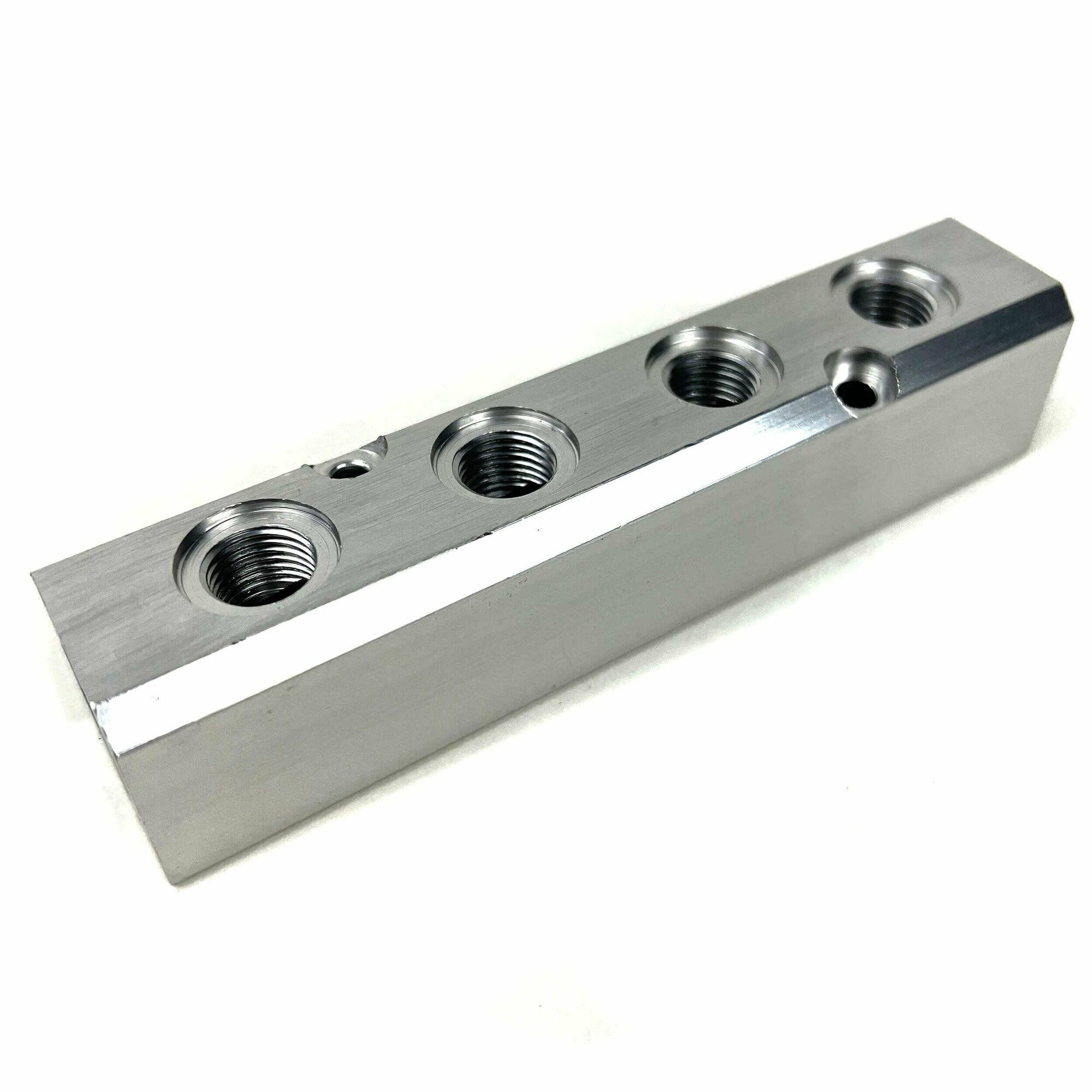 Распределитель воздуха резьба 1/4 (4) - 1/2 (2) (коллектор, переходник), разветвитель соединитель для шлангов и трубки (распределитель) пневматический