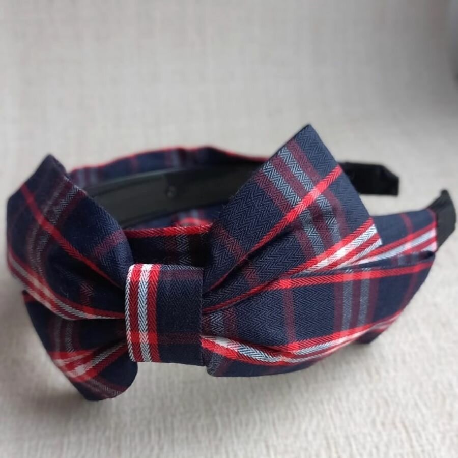 Ободок в клетку с бантом фиолетовый