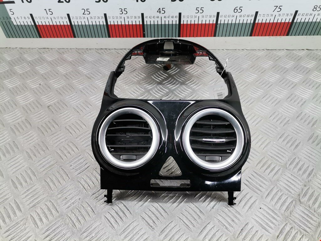 Дефлектор обдува салона Opel Corsa D 13365419 арт. 1970592