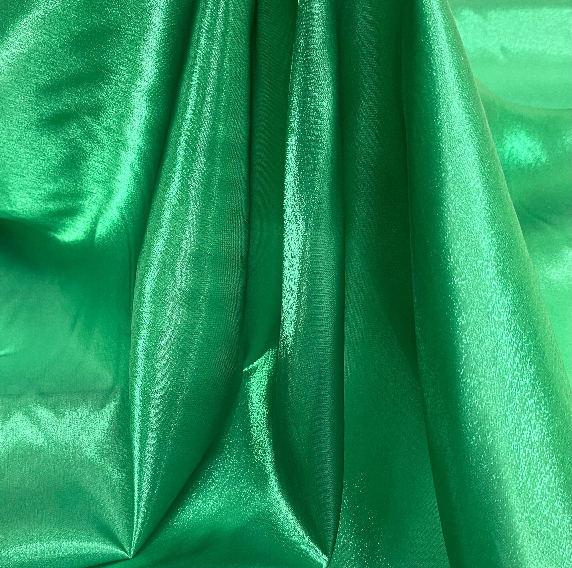 Ткань органза-кристалон, зелено-травяной оттенок, ширина 110 см, плотность 150гр, Япония, любой метраж кратный 1м