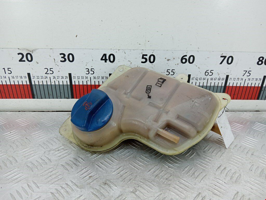 Бачок расширительный Volkswagen Passat 5 GP 8D0121403L арт. 1847682