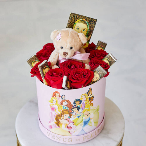 Букет Venus in Fleurs №59 "Детский", с игрушкой, роза, красный, 11 цветов