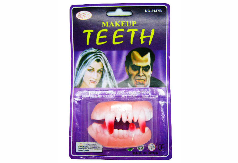 Челюсти Вурдалак кровавый Vampire Makeup Teeth (зубы вампира), белый латекс, размер 7*4*3 см