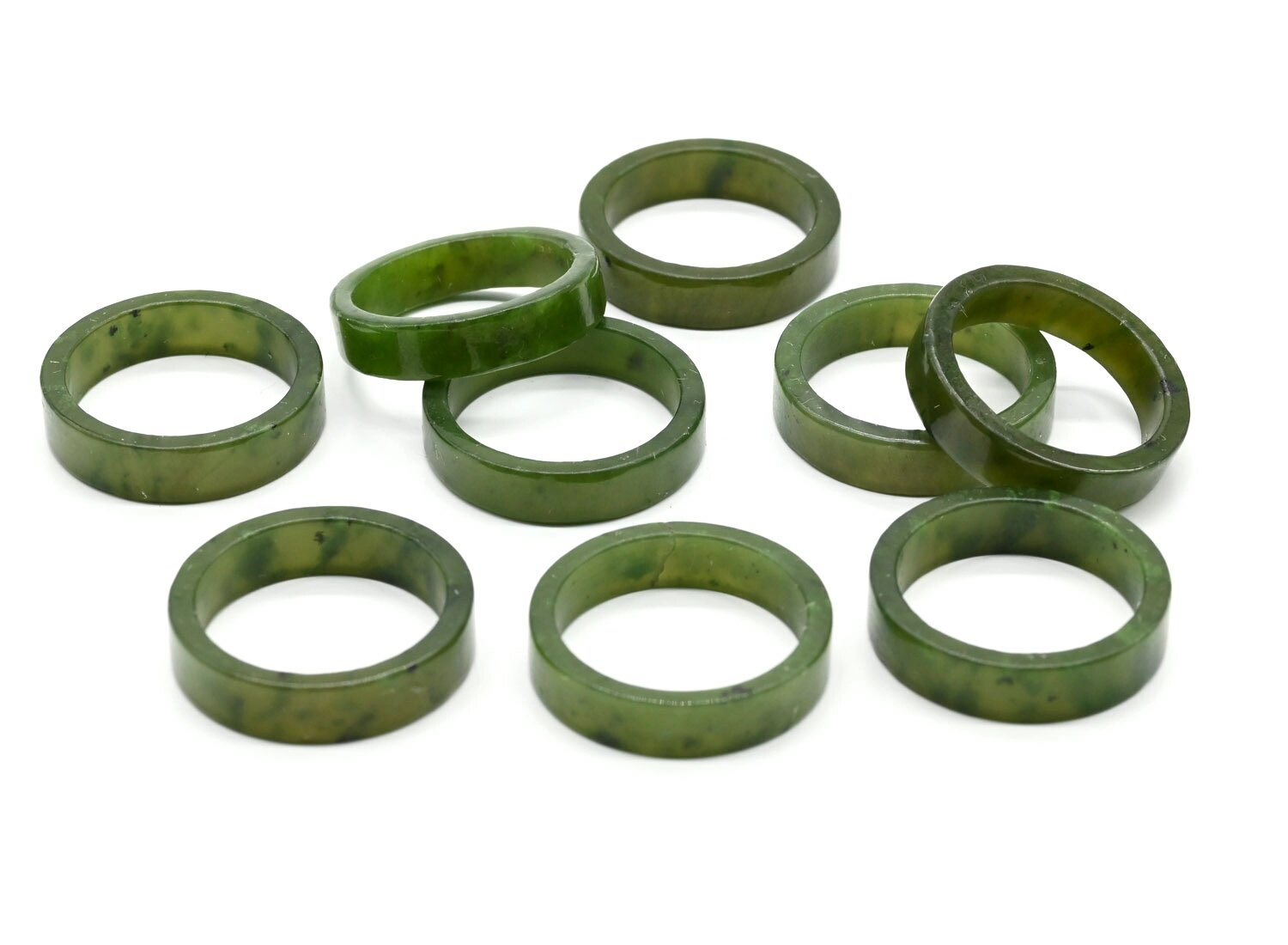 Кольцо, нефрит