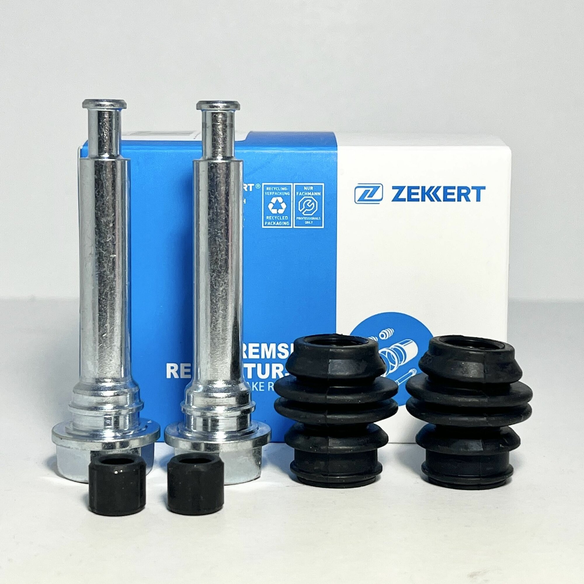 Ремкомплект заднего суппорта Toyota Corolla Auris E150 (Тойота Королла Аурис 2006+) направляющие + пыльники ZEKKERT