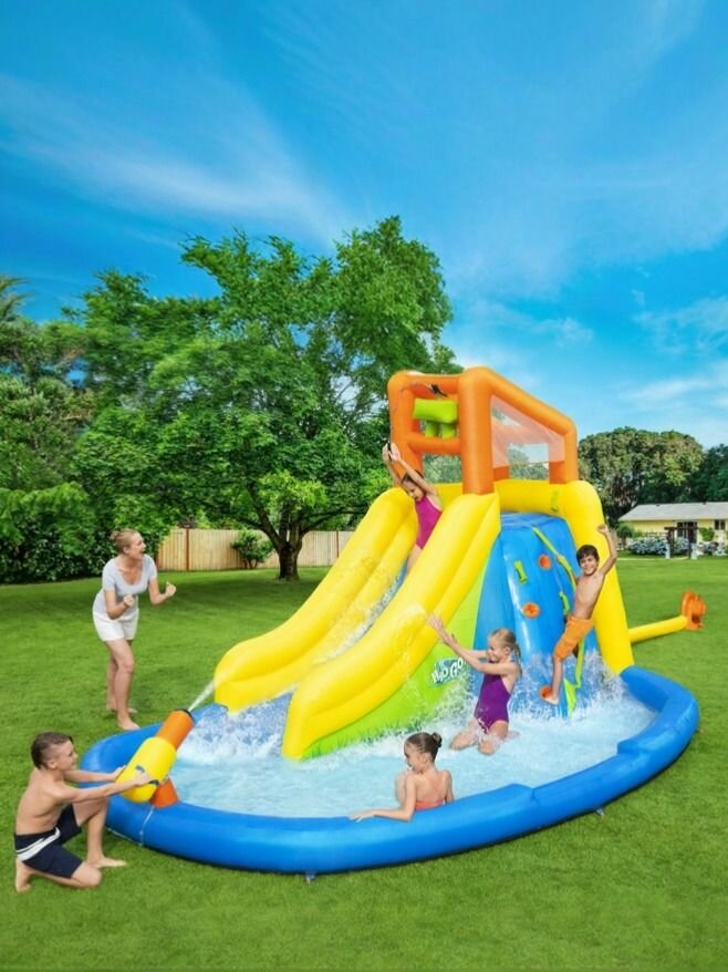 Игровой центр с бассейном