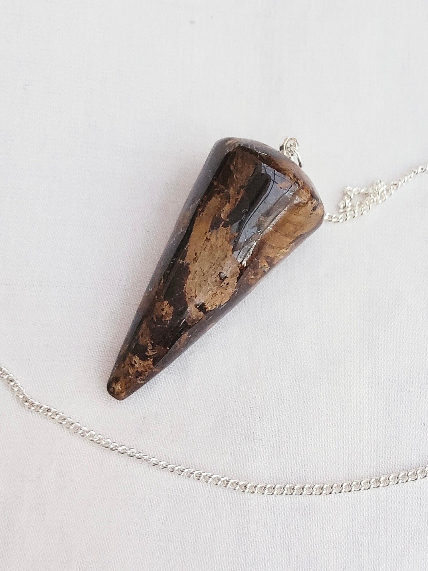 Маятник из натурального камня бронзит 36 на 18 мм для гадания и биолокации — кулон подвеска амулет талисман 17,5 г