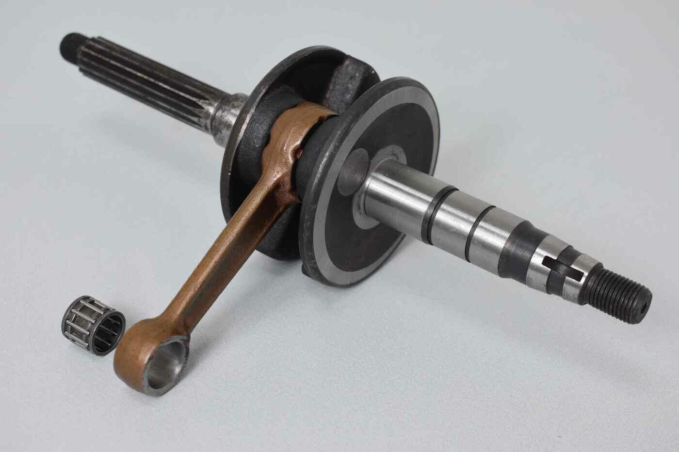 Коленвал Yamaha JOG50 (2JA) шлицы 15 зуб, D16 мм, палец 12 мм