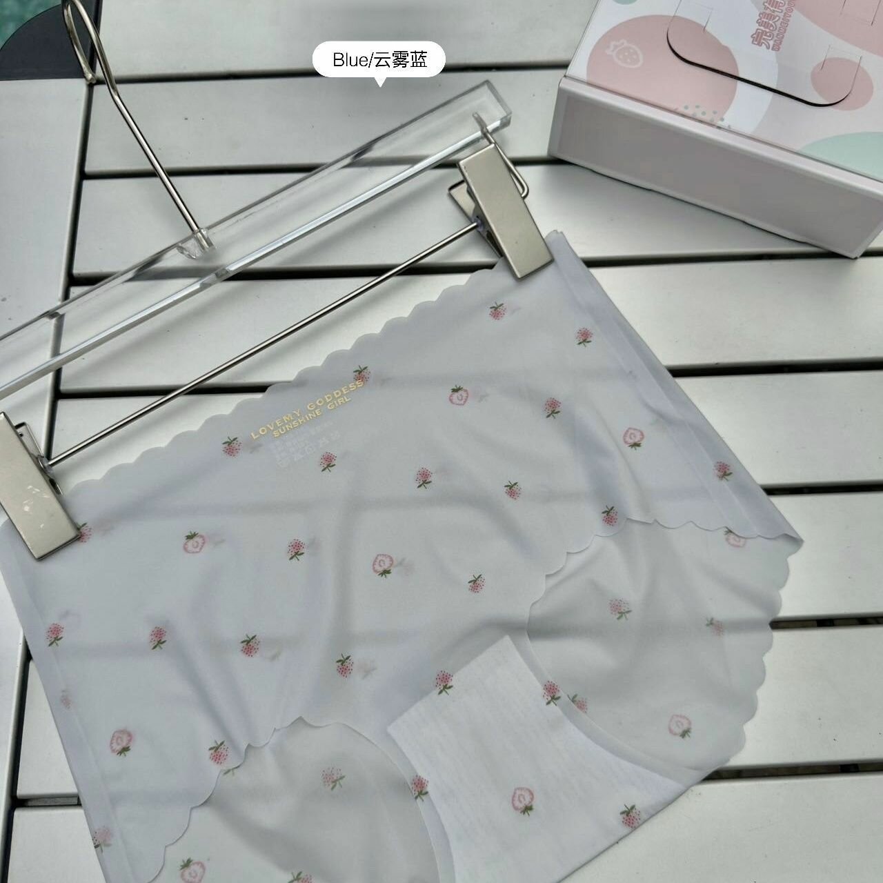 Идеально сидящие бесшовные трусики из ледяного шелка, сексуальные персиковые ягодицы, 3D ультратонкие, с эффектом обнаженного тела, обтягивающие бедра, треугольные трусики