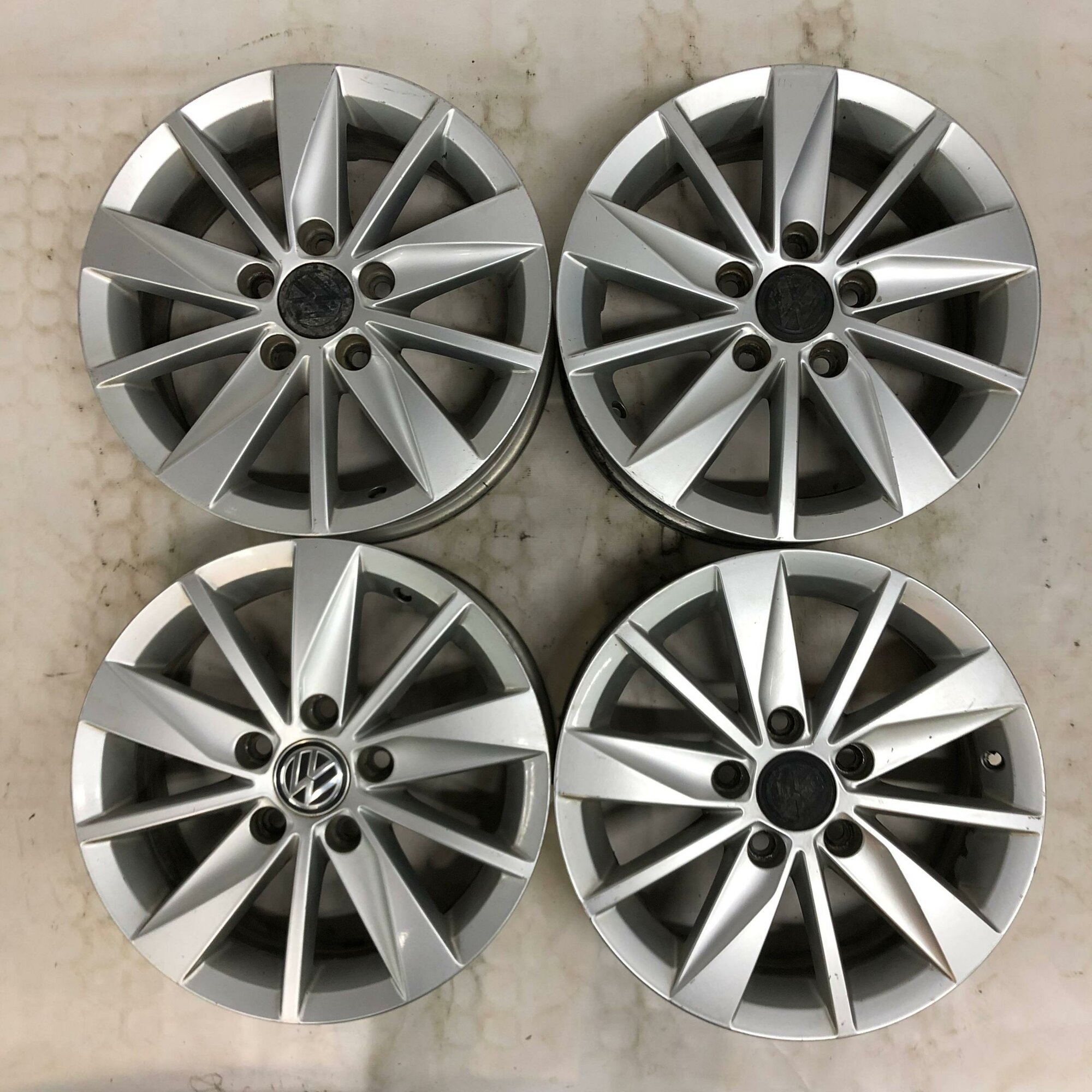 Колесные диски Volkswagen 15x6 PCD 5x112 D57.1 ET43 (оригинал)