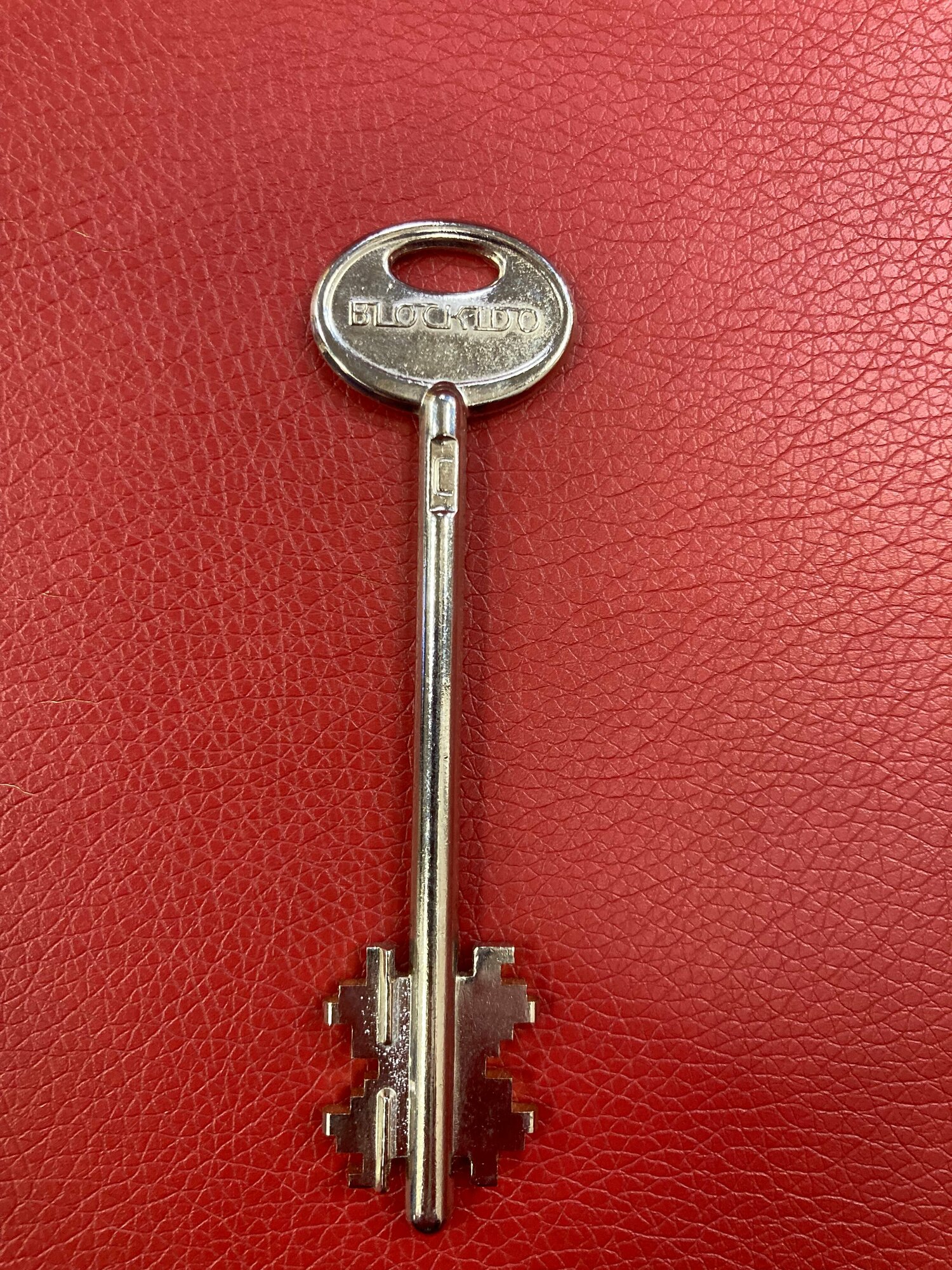 Сервис ключ серия "С" к двери Ультиматум NEXT