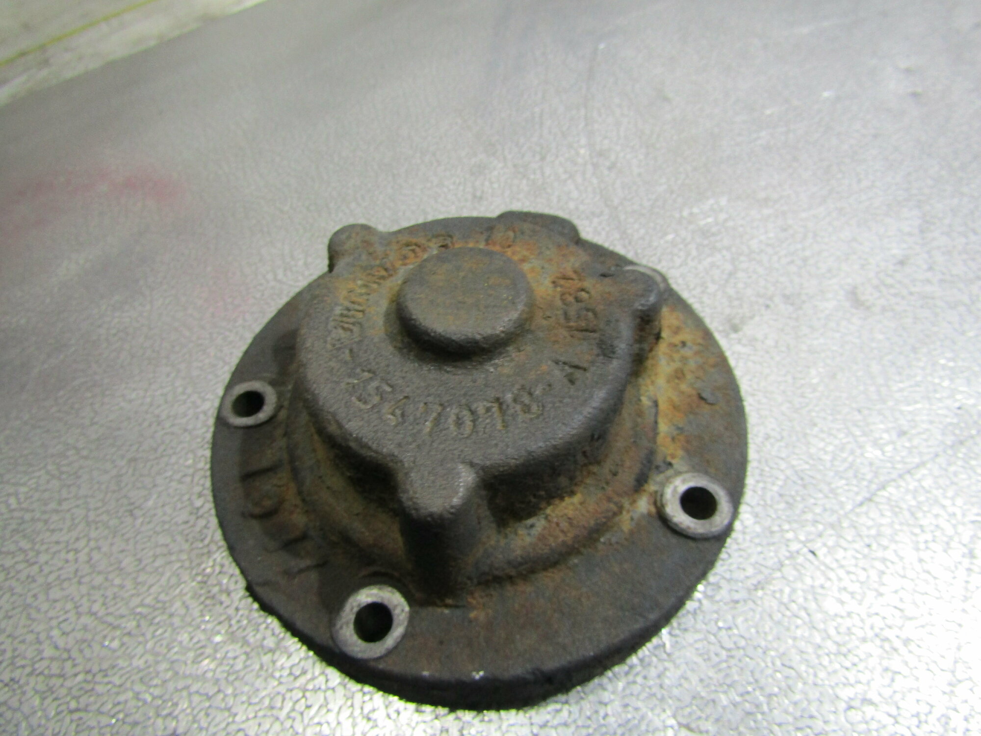 Крышка масляного насоса проходного редуктора RBP900 Scania 6-series