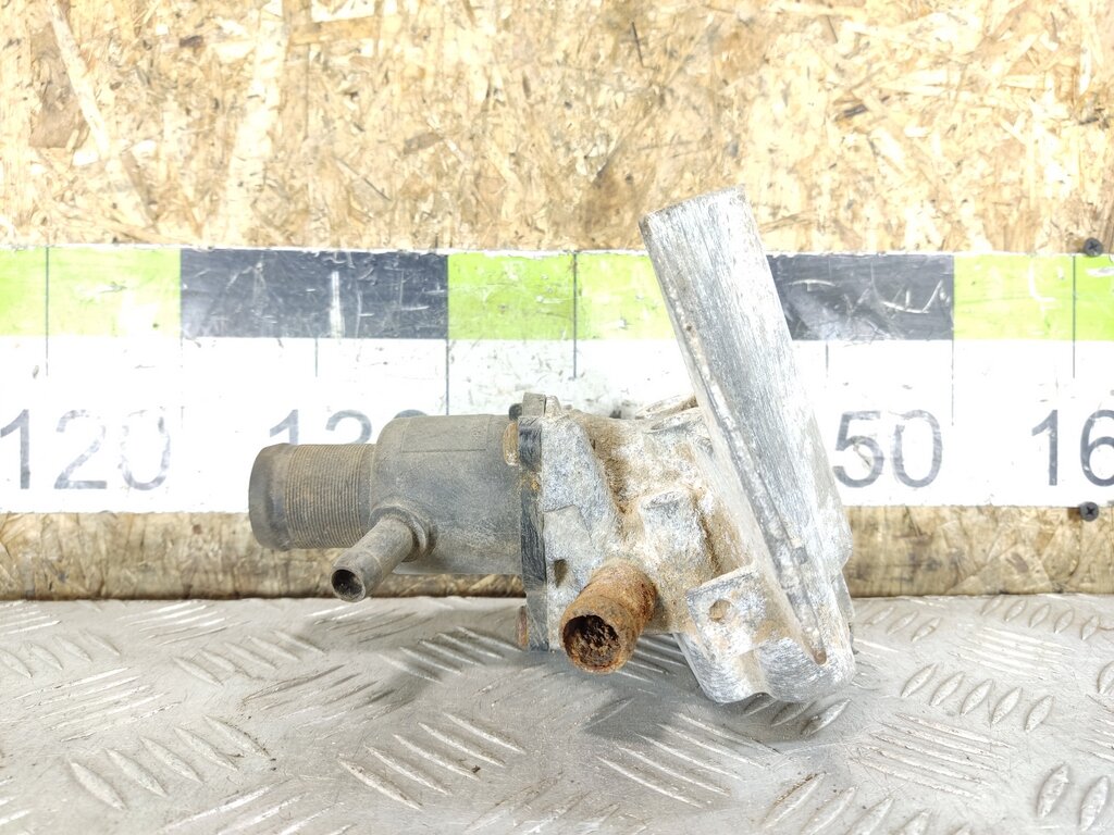 Корпус термостата RENAULT Kangoo 1997 2003 8200493154